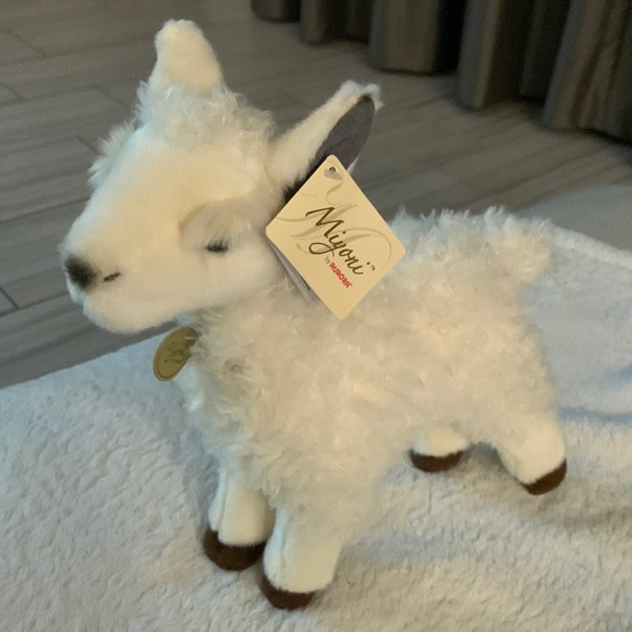 Aurora World Miyoni | Toys | Aurora World Miyoni Llama Plush | Poshmark
